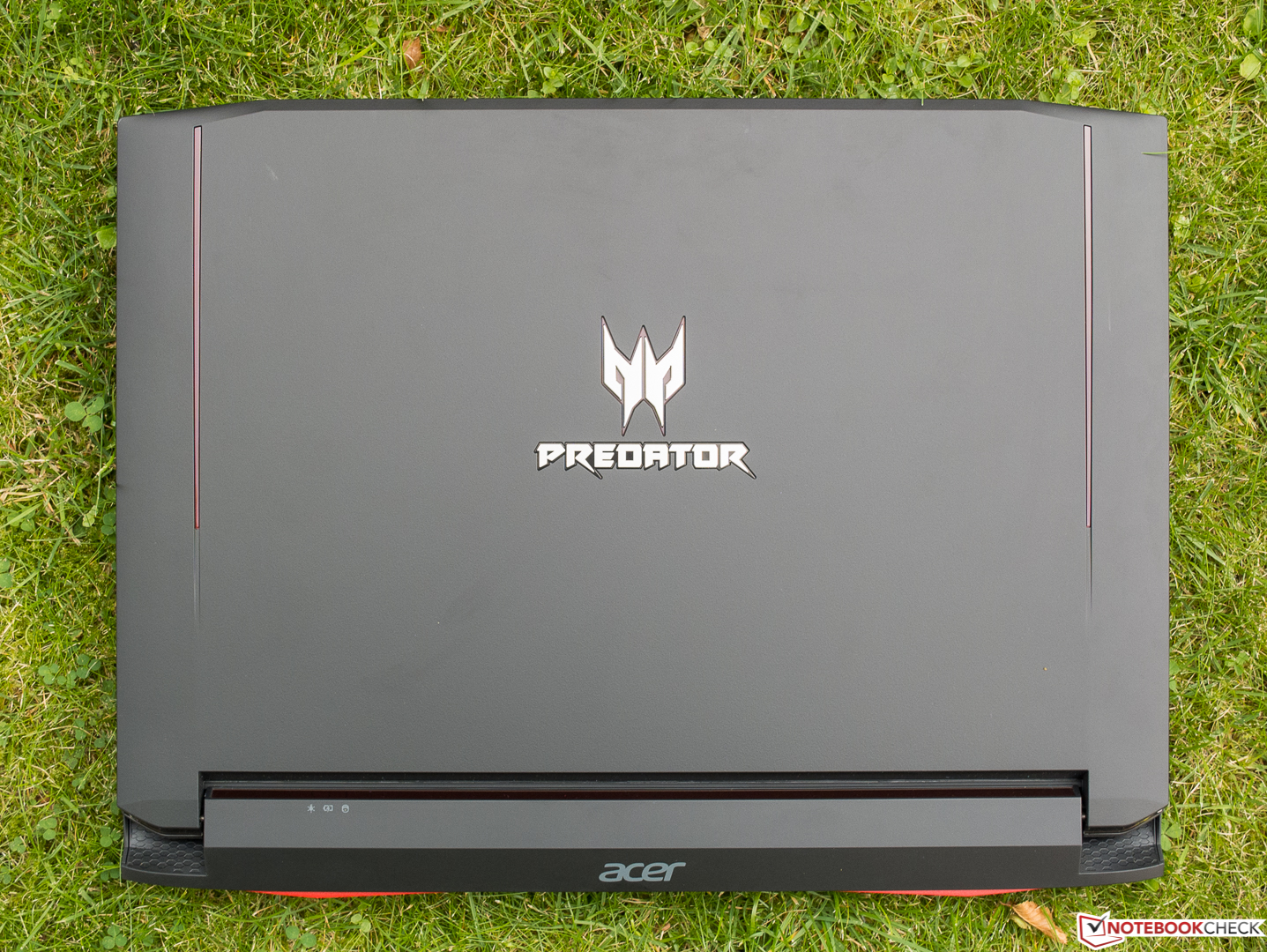 Breve Análise do Portátil Acer Predator 17 G9-793 - Notebookcheck.info