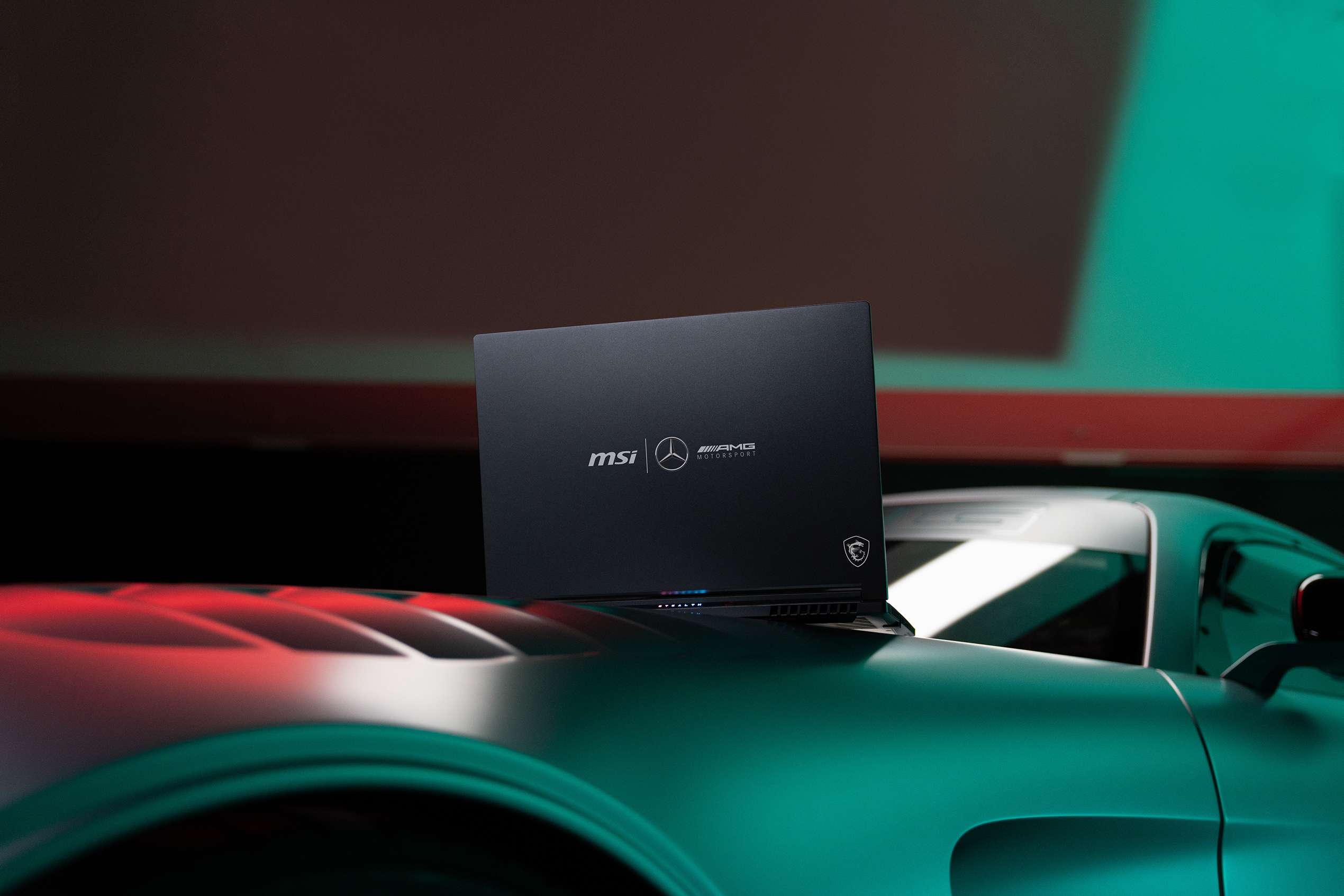 MSI Stealth 16 Mercedes-AMG Motorsport: Edição limitada de laptop ...