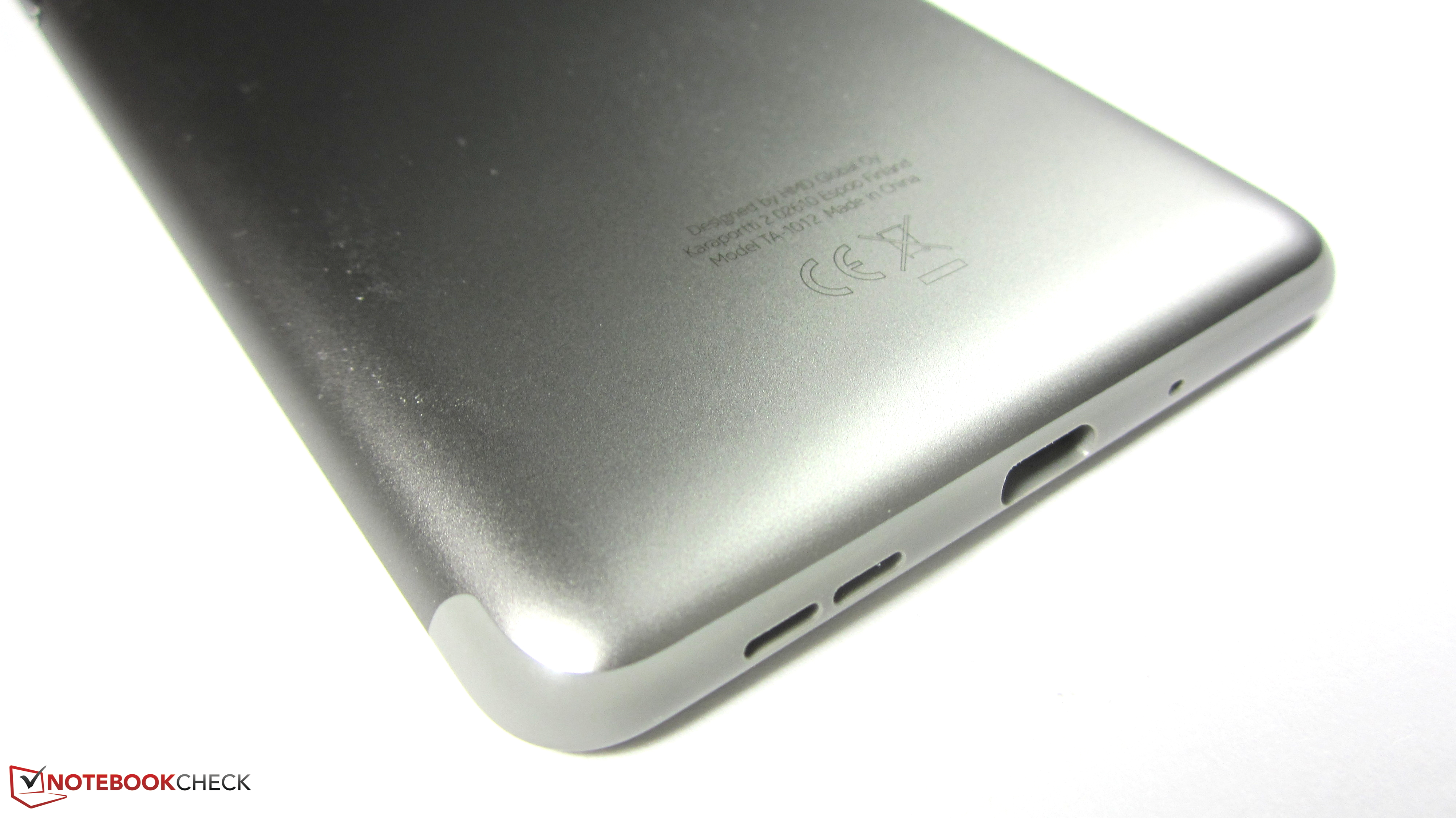 Breve Análise do Smartphone Nokia 8 - Notebookcheck.info