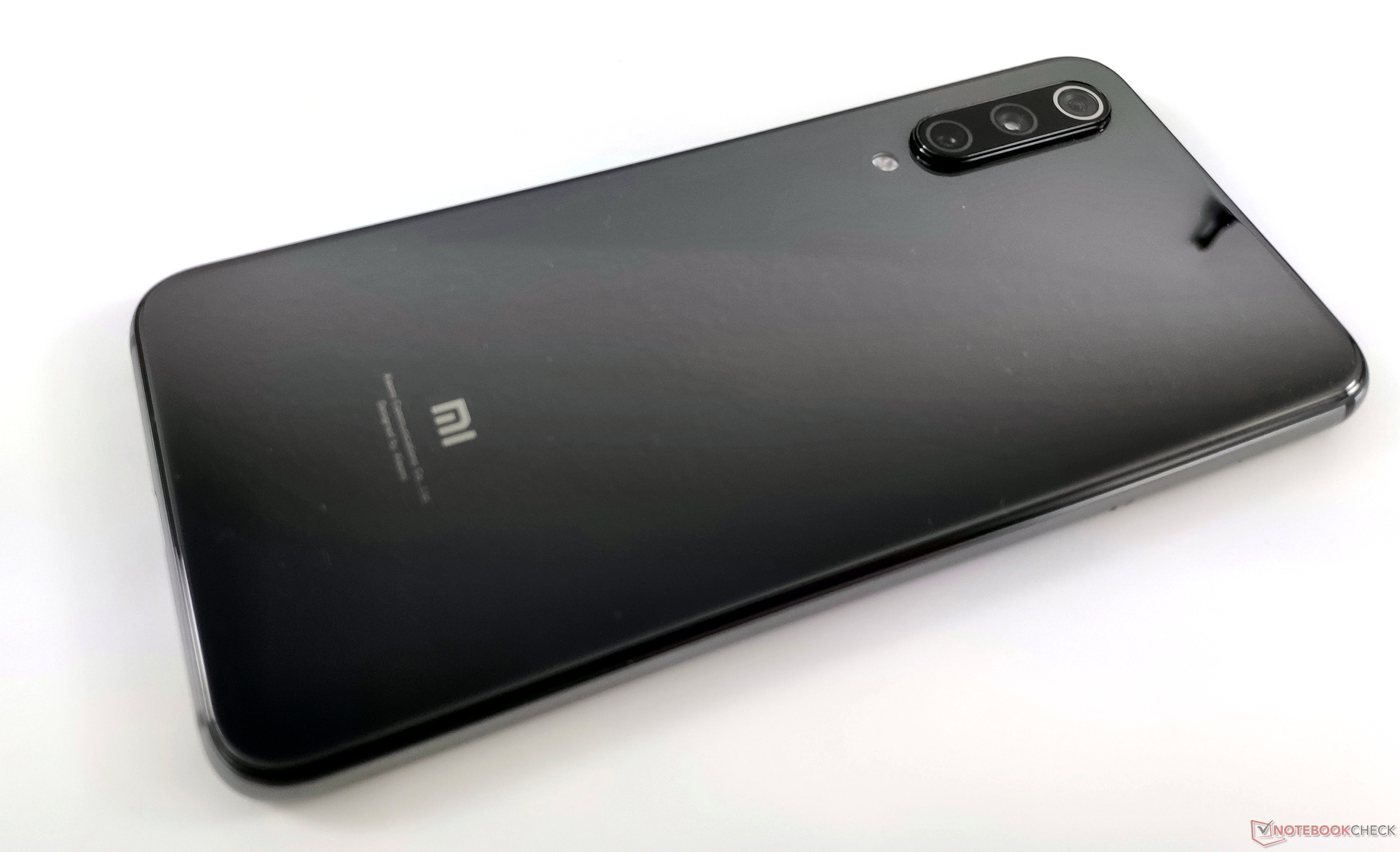Breve Análise do Smartphone Xiaomi Mi 9 SE - Notebookcheck.info