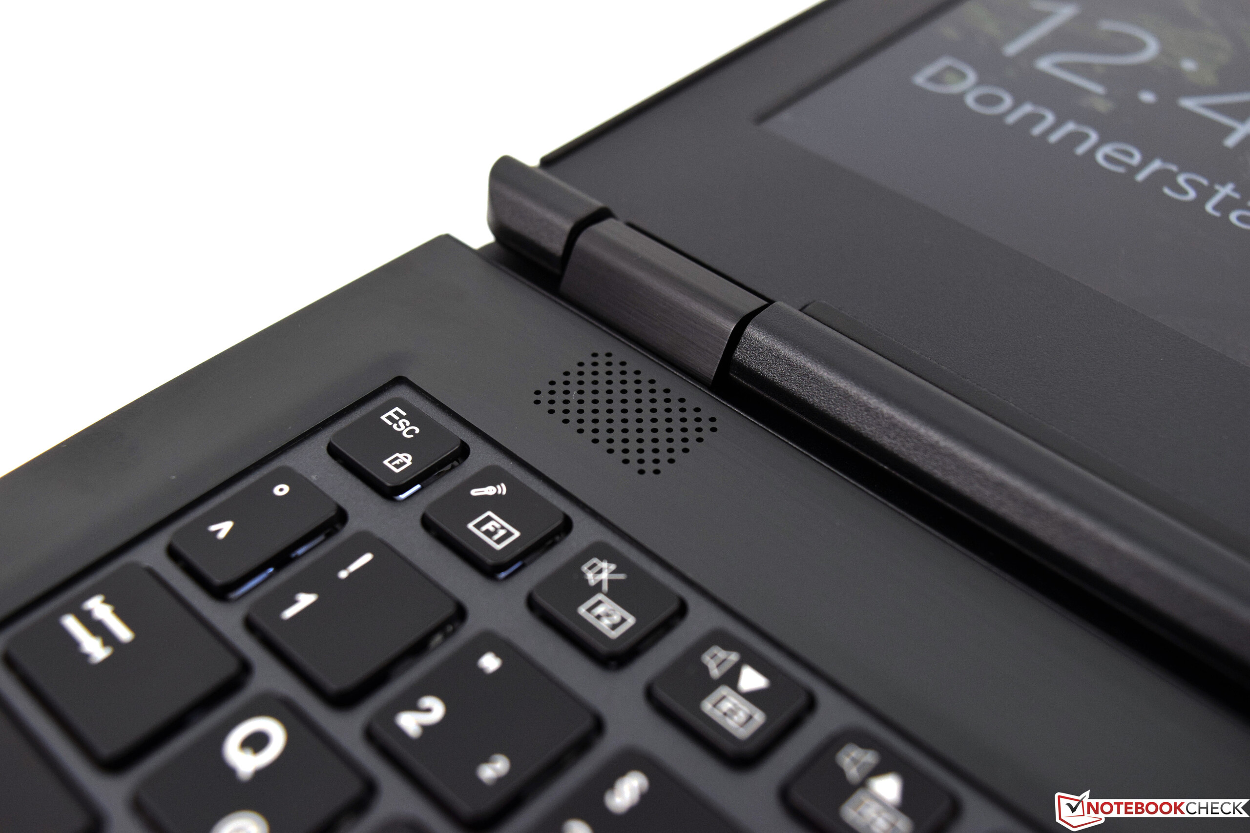 Breve Análise do Portátil Fujitsu LifeBook U758 (i7-8650U, UHD ...